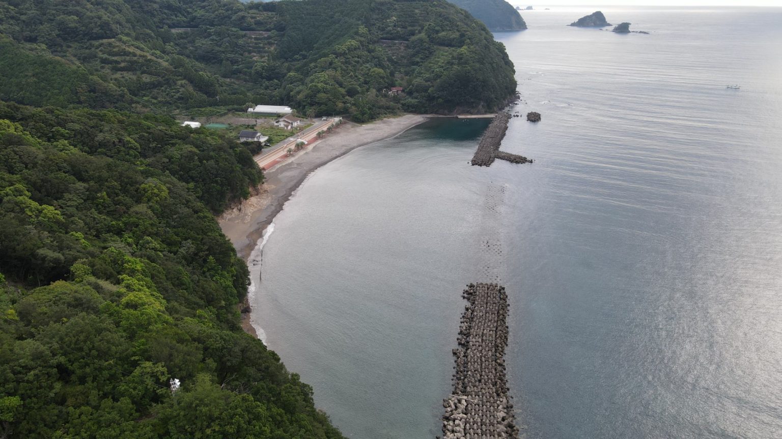 【三重県紀北町】『比幾海岸海水浴場（ひいけかいがん）』の海釣りガイド（釣れる魚・駐車場・トイレ）｜東海釣りwalker